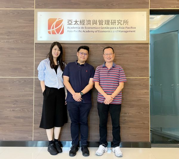 Dr. Jun Hwa (Jacky) Cheah, Associate Professor at the University of ...